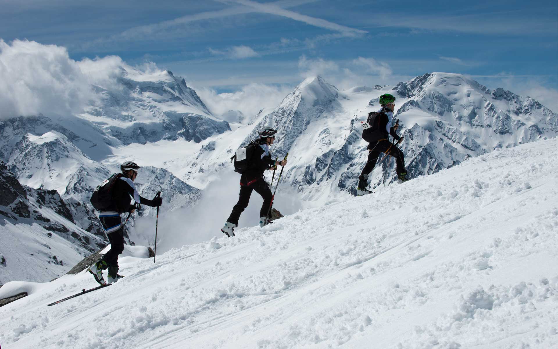 Springtime skiing in Arolla [en]